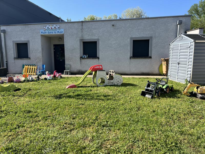 Crèches - VÉZERONCE CURTIN