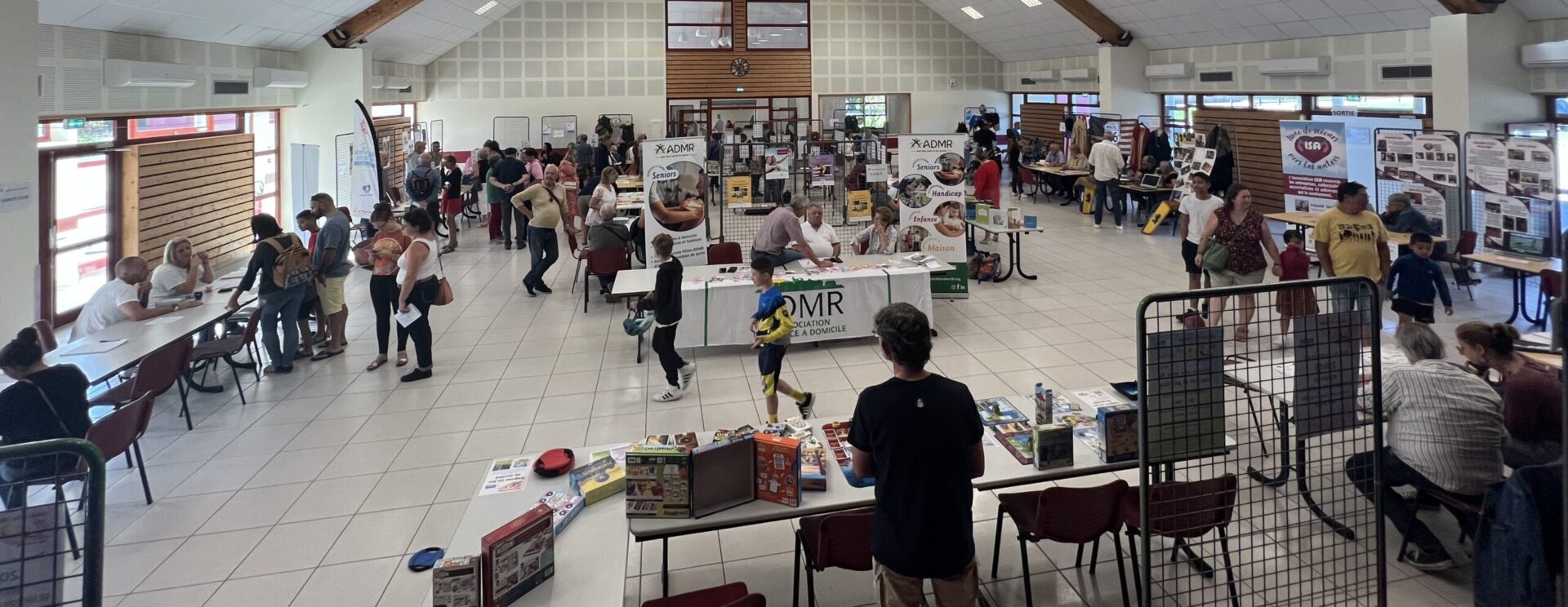 Calendrier des fêtes 2025-2026 - VÉZERONCE CURTIN